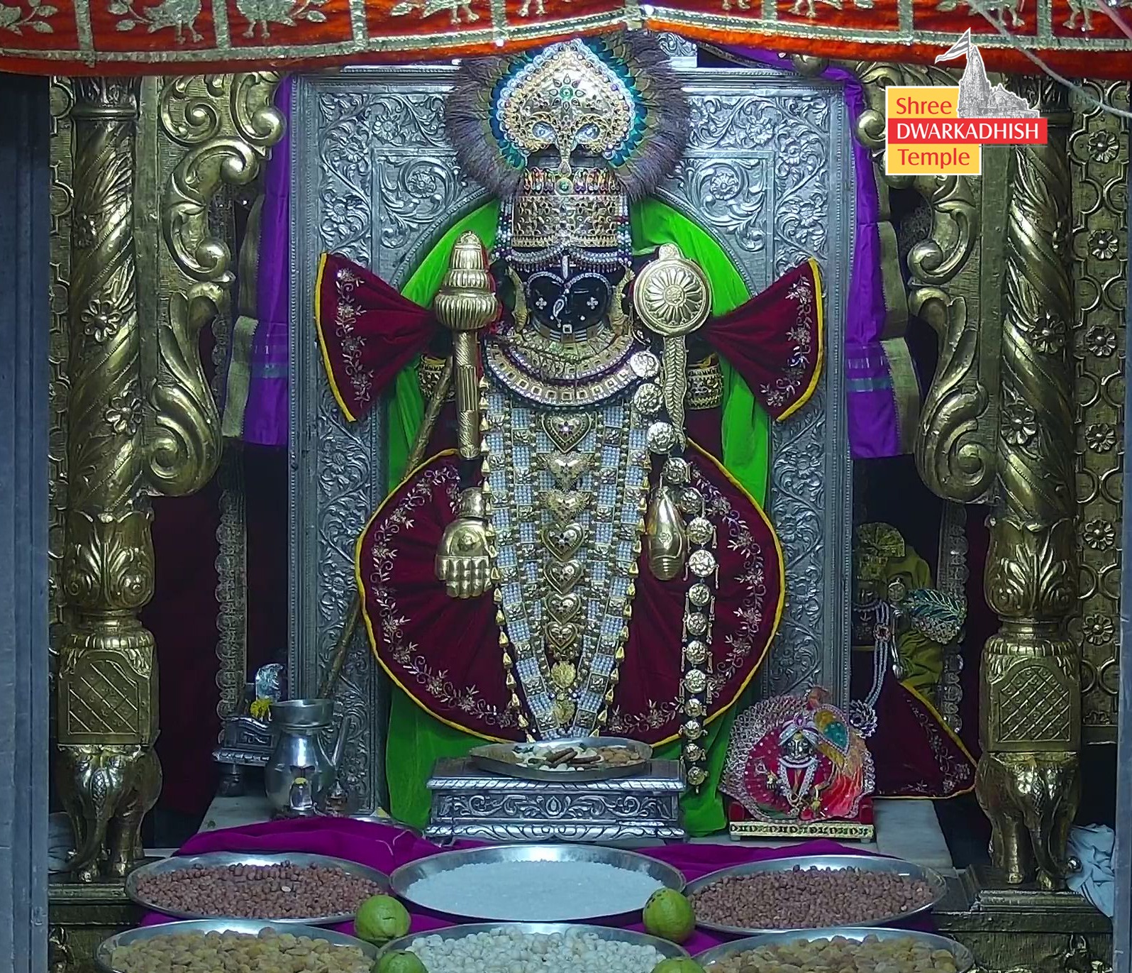 Shree Dwarkadhish Temple Darshan Timings, Puja Information (Dwarka Temple)